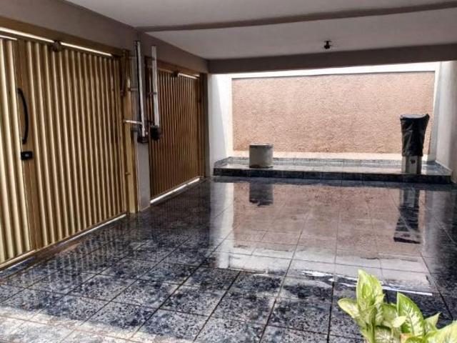 Casa à venda em Piracicaba, São Francisco, com 3 quartos, com 187.5 m²