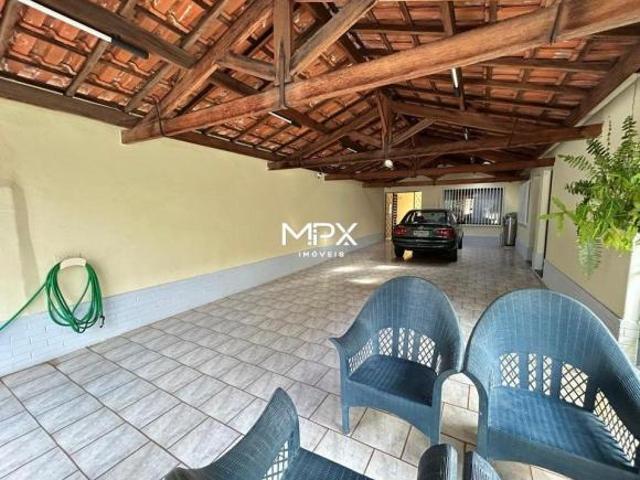 Casa à venda em Piracicaba, São Judas, com 3 quartos, com 273 m²