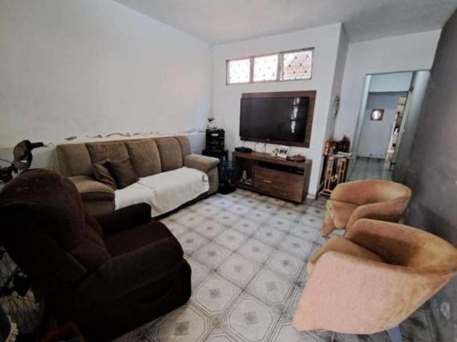 Casa à venda em Piracicaba, São Luiz, com 2 quartos, com 82 m²
