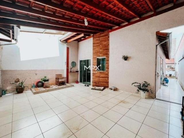Casa à venda em Piracicaba, Santa Terezinha, com 3 quartos, com 100 m²
