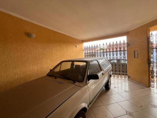 Casa à venda em Piracicaba, Santa Terezinha, com 3 quartos, com 220 m²