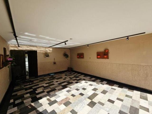 Casa à venda em Piracicaba, Santa Terezinha, com 3 quartos, com 220 m²