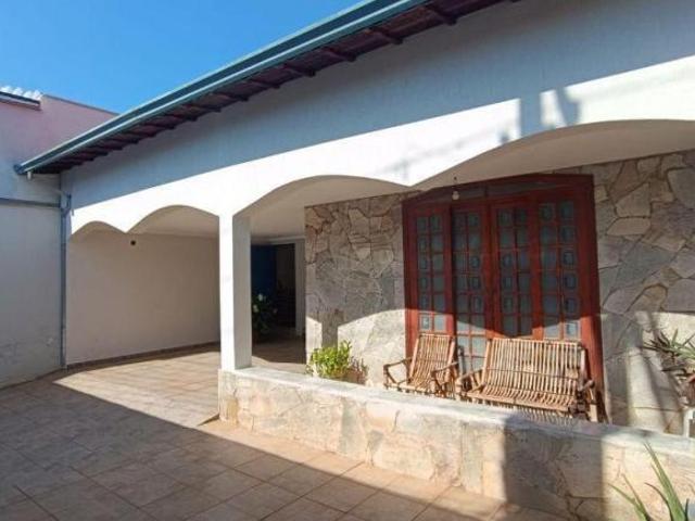 Casa à venda em Piracicaba, Santa Terezinha, com 4 quartos, com 214 m²