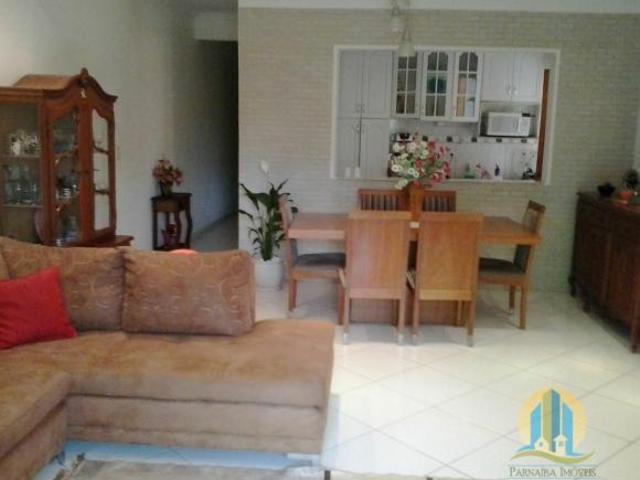 Casa á Venda em Pirapora do Bom Jesus / SP