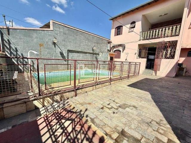 Casa à venda em Piratininga