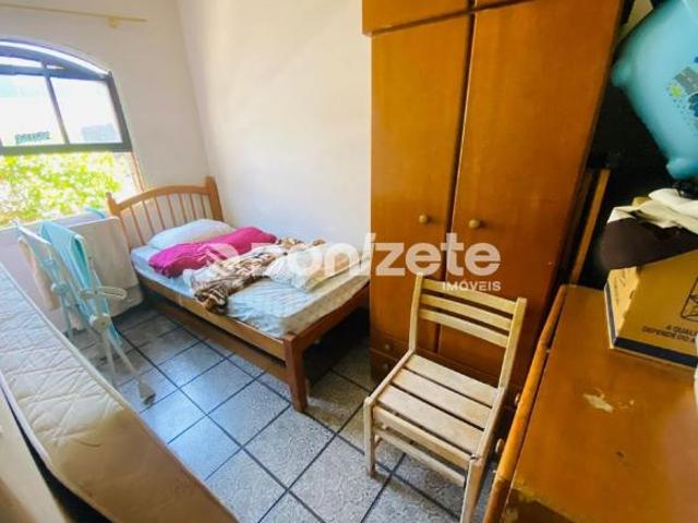 Casa à venda em Planalto, São Bernardo do Campo – 7 quartos, 5 vagas