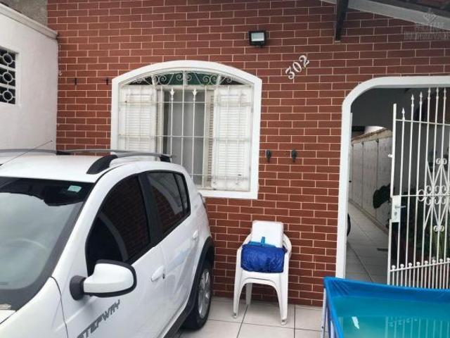 Casa à venda em Praia Grande, Balneário Maracanã a 150 mts da praia