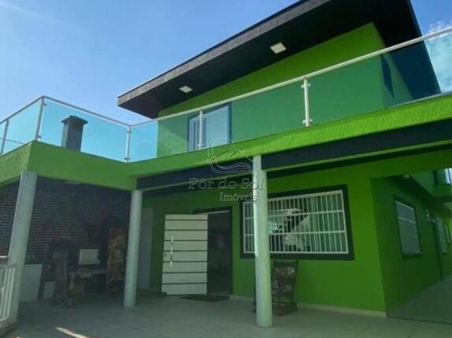 Casa à venda em Praia Grande/SP