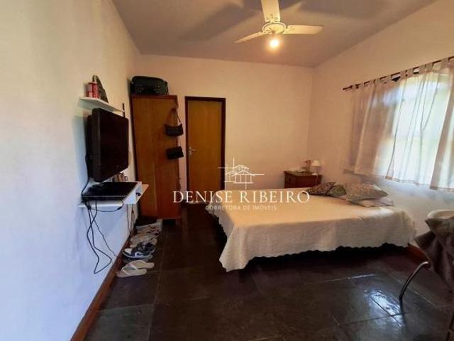Casa à venda em região central em Ilhabela