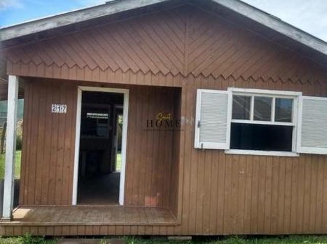 Casa à venda em região de moradores