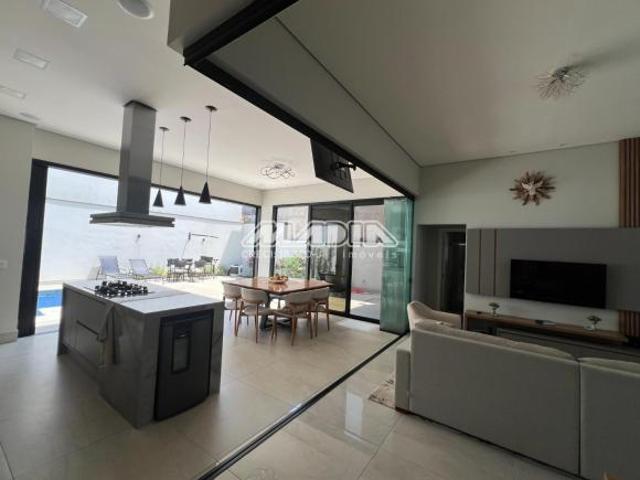 casa à venda em Residencial Mont&apos  Alcino