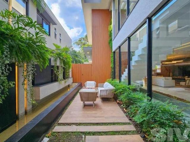 Casa à venda em Riviera