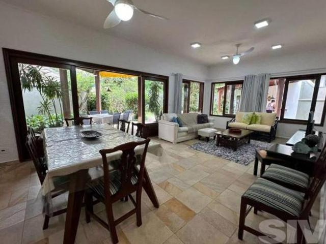 Casa à venda em Riviera