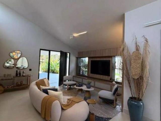 Casa à venda em Riviera