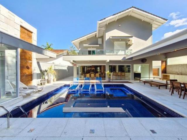 Casa à venda em Riviera de São Lourenço