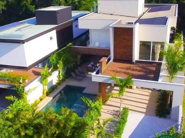 Casa à venda em Riviera de São Lourenço