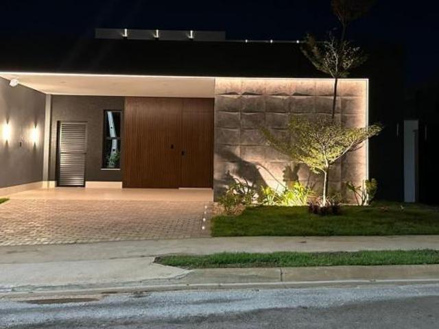 Casa à venda em Ribeirão do Lipa