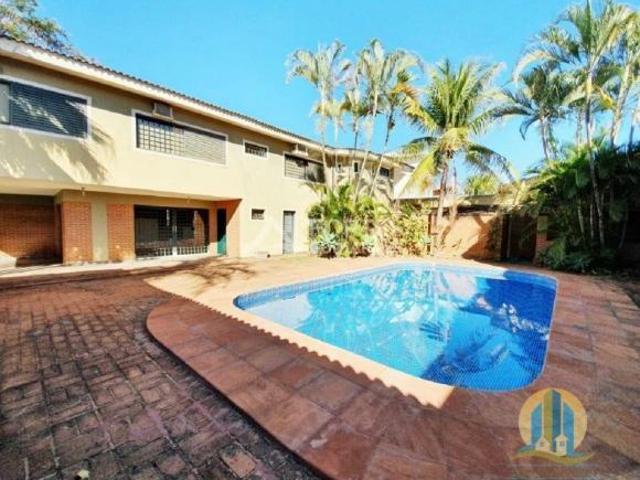 Casa à Venda em Ribeirão Preto / SP