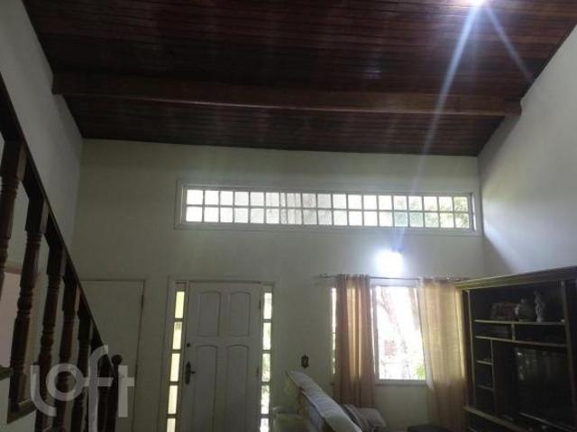Casa à venda em Rio Pequeno