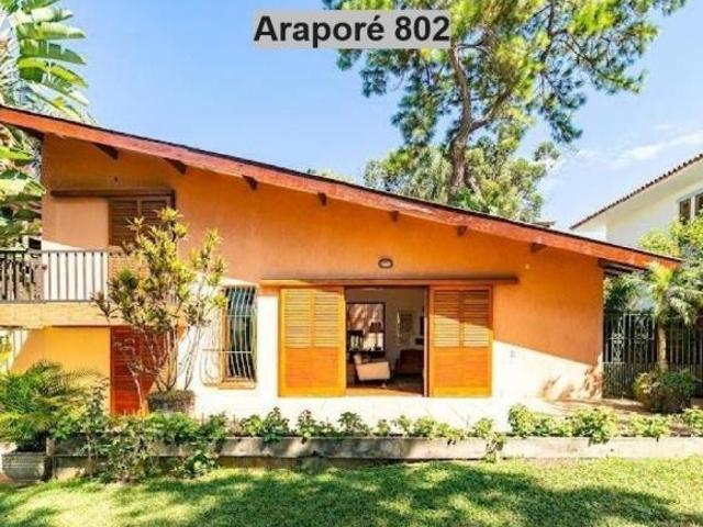 CASA À VENDA EM RUA FECHADA JARDIM EVEREST VISTA PARA O JÓQUEI CLUB