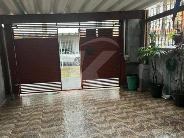 Casa á Venda em rua super tranquila, muito próximo do Metrô e Shopping