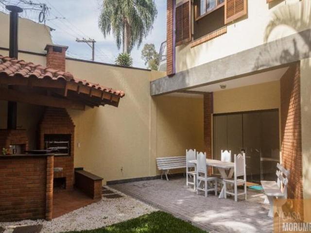 CASA A VENDA EM RUA SEM SAÍDA NO MORUMBI, 250m2 PRÓXIMO AO PALÁCIO DOS BANDEIRANTES. RUA FECHADA C