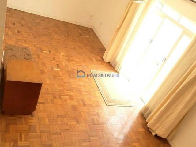 Casa à venda em rua tranquila!