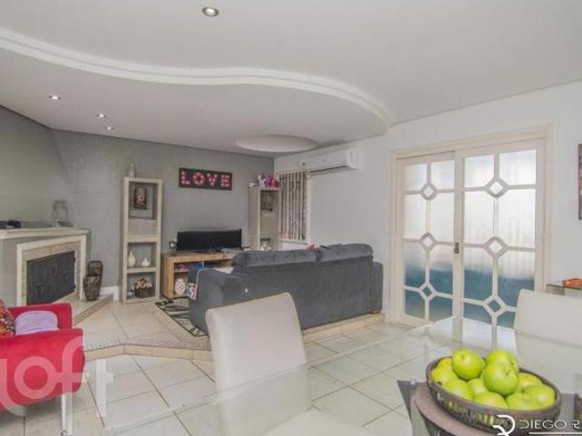 Casa à venda em Rubem Berta com 198 m², 3 quartos, 1 suíte, 3 vagas