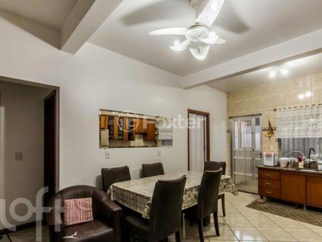 Casa à venda em Rubem Berta com 200 m², 4 quartos, 10 vagas