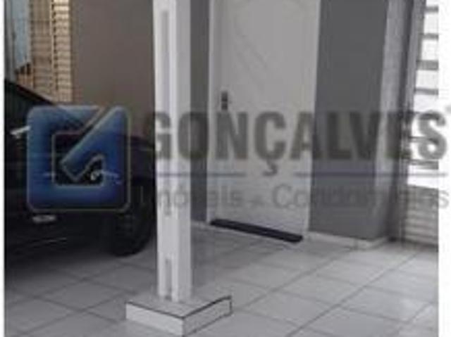 Casa à venda em Rudge Ramos, SBC 2 quartos, 2 vagas, piso laminado/porcelanato
