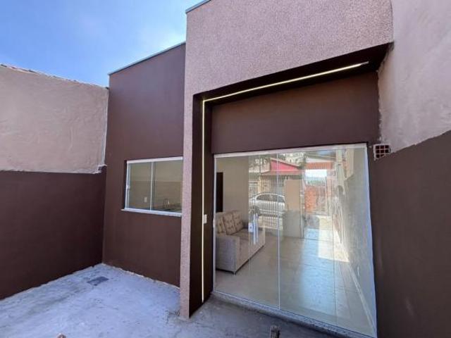 Casa à venda em Tatuí SP, Parque São Rafael: 2 quartos, 1 sala, 1 banheiro, garagem e 60m² de área!