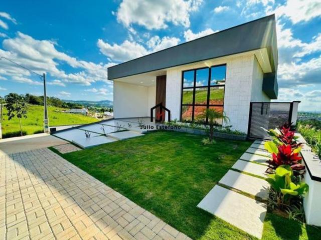 Casa à venda em Taubaté