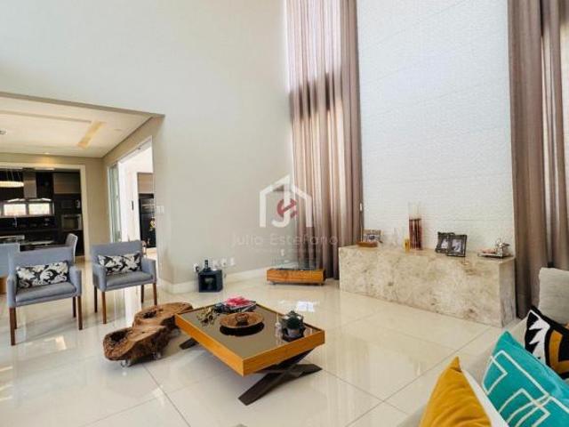 Casa à venda em Taubaté