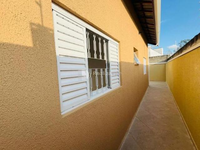 Casa à venda em Taubaté, Vila Mecanica Pesada, com 2 quartos, com 84 m²