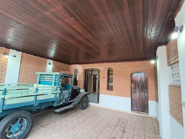 Casa à venda em Taubaté, Vila Nossa Senhora das Graças, com 2 quartos, com 80 m²