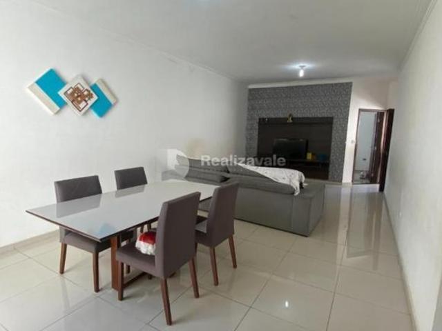 Casa à venda em Taubaté, Jardim Morumby, com 3 quartos, com 159 m²