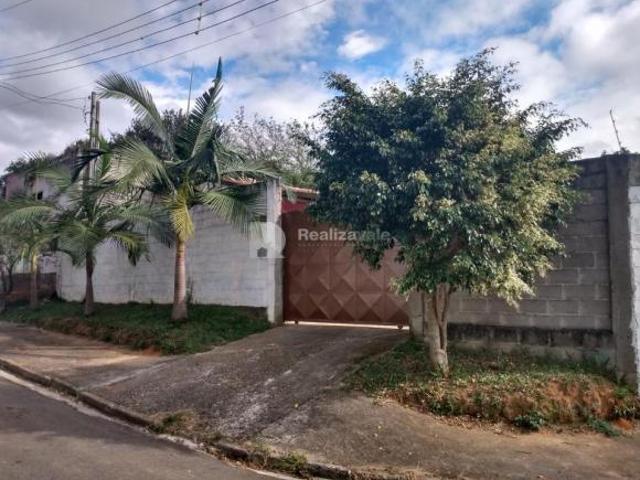 Casa à venda em Taubaté, Jardim Santa Tereza, com 2 quartos, com 152 m²