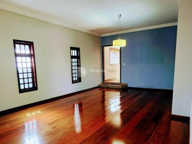 Casa à venda em Taubaté, Parque São Cristóvão, com 3 quartos, com 177.31 m², Jardim das Hortênsias