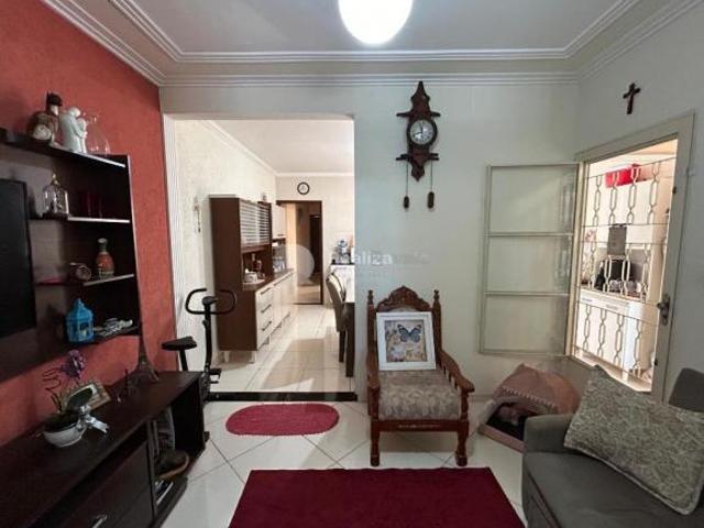 Casa à venda em Taubaté, Residencial Novo Horizonte, com 2 quartos, com 96 m²
