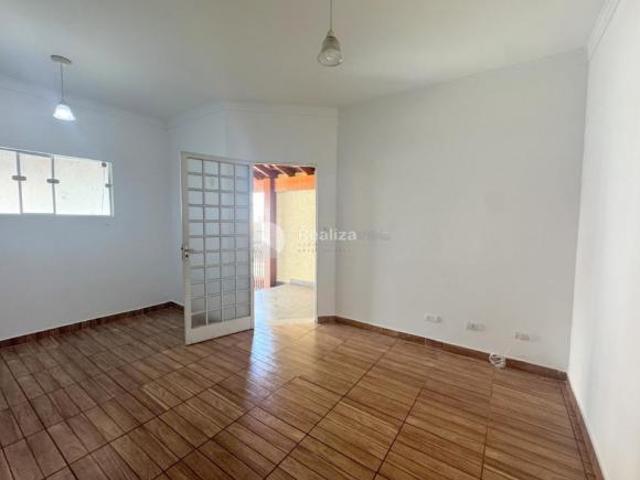 Casa à venda em Taubaté, São Gonçalo, com 2 quartos, com 80 m², Condomínio Vila Verde