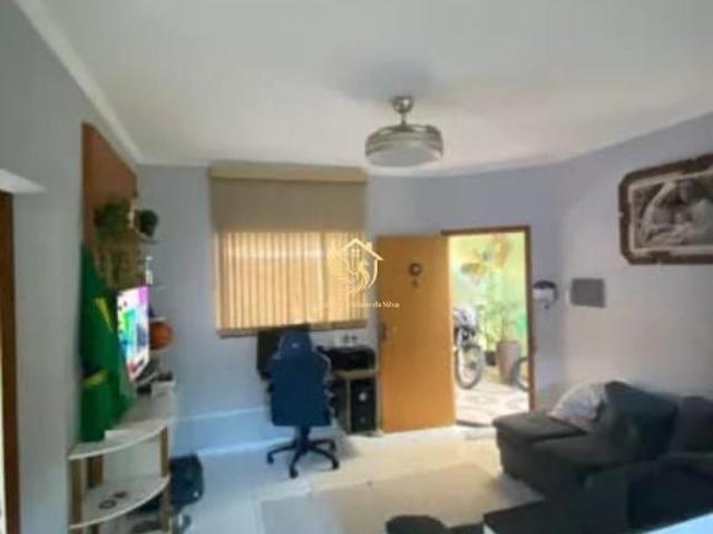 Casa à venda em Taubaté SP: 2 quartos, 1 suíte, 70m², Jardim Sonia Maria Imperdível!