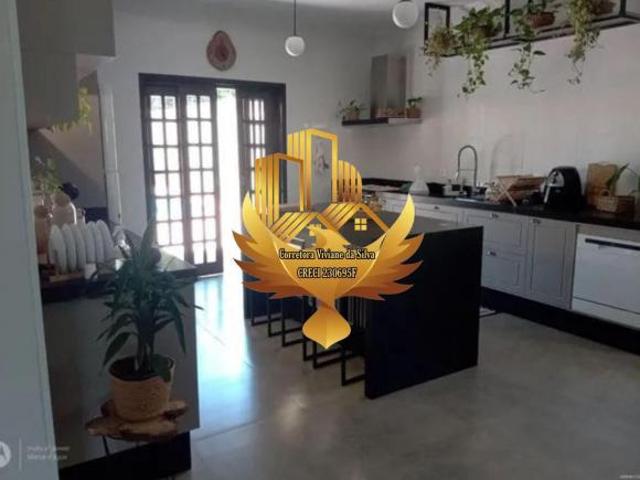 Casa à venda em Taubaté SP, Granja Bela Vista: 2 quartos, 1 suíte, 1 sala, 4 banheiros, 2 vagas, 900