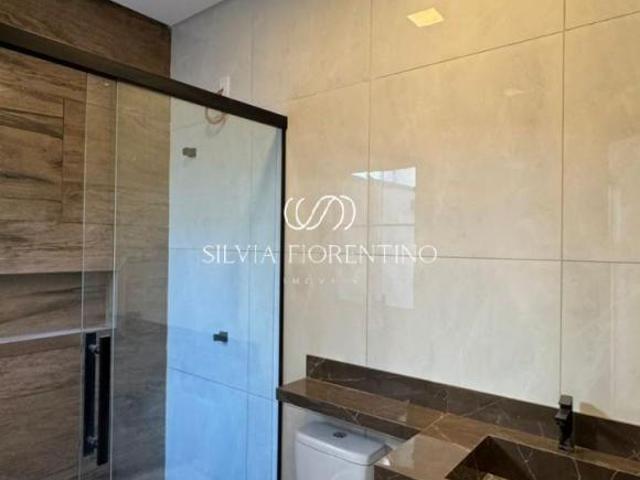 Casa à venda em Taubaté SP, Jardim Continental II: 3 quartos, 1 suíte, 1 sala, 2 banheiros, 2 vagas