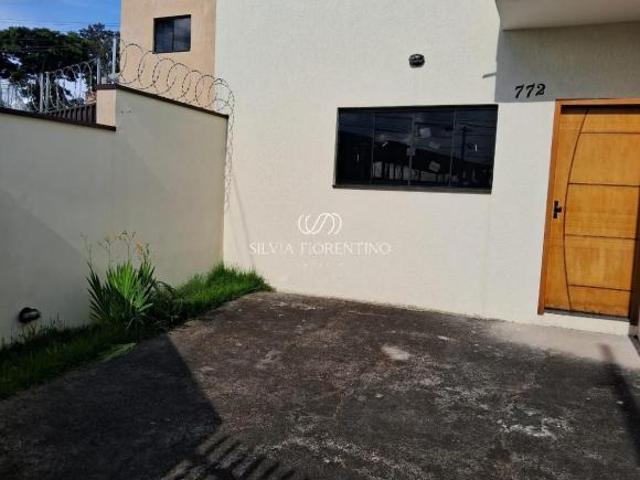 Casa à venda em Taubaté SP, Jardim Sandra Maria: 2 quartos, 1 sala, 2 banheiros, 1 vaga, 84 m². Impe