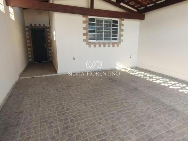 Casa à venda em Taubaté SP, Parque Paduan: 2 quartos, 1 suíte, sala, 2 banheiros, 1 vaga 70m². Con