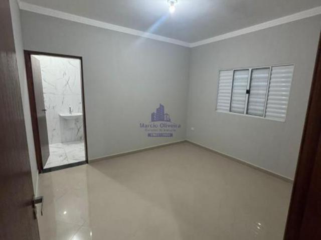 Casa à venda em Taubaté SP, Residencial Estoril: 2 quartos, 1 suíte, 2 salas, 2 banheiros, 1 vaga de