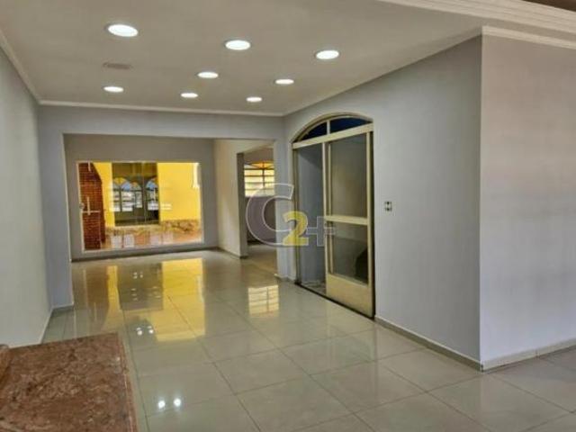 Casa à venda em Taboão da Serra com 4 quartos, 2 vagas, 280 mts