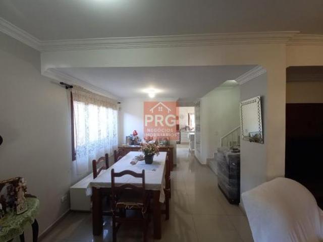 Casa à Venda em Taboão da Serra Jardim América 3 Quartos 1 Suíte 2 Vagas de Garagem 226,70 m²