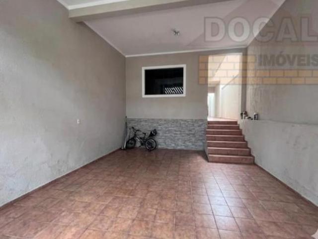 Casa à venda em Taboão da Serra SP, bairro Cidade Intercap, 3 quartos, 1 suíte, 2 salas, 3 banheiros
