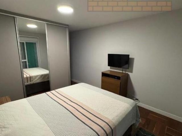 Casa à venda em Taboão da Serra SP, Jardim Santa Rosa. 3 quartos, 1 suíte, 2 salas, 4 banheiros, 2 v